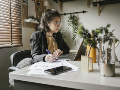 Are ‘Online Schools’ the Future? A £6,000 per year Private Online School