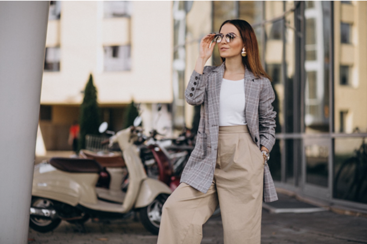 A guide to “geek chic”: Fashion for smart and empowered women