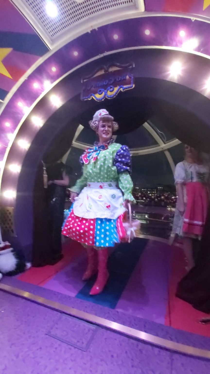 Panto in the Pod: Christmas Panto Pod on the London Eye